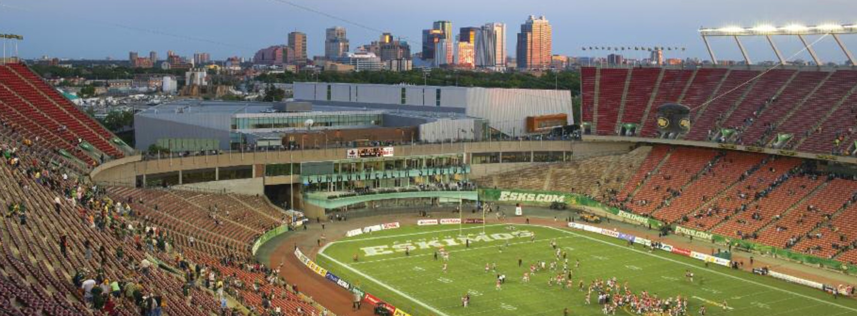 Steel Wall Cladding – Versatility, Flexibility and Lightweight - Steel ...